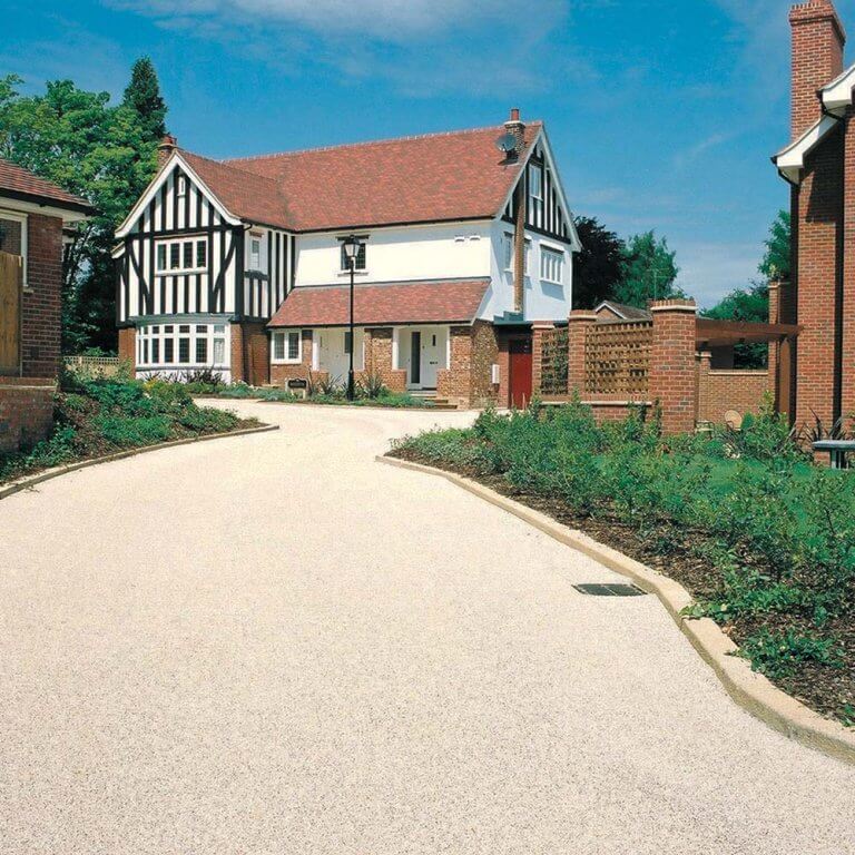 Pebble Resin Floor - Resin Bonded Aggregate External Flooring