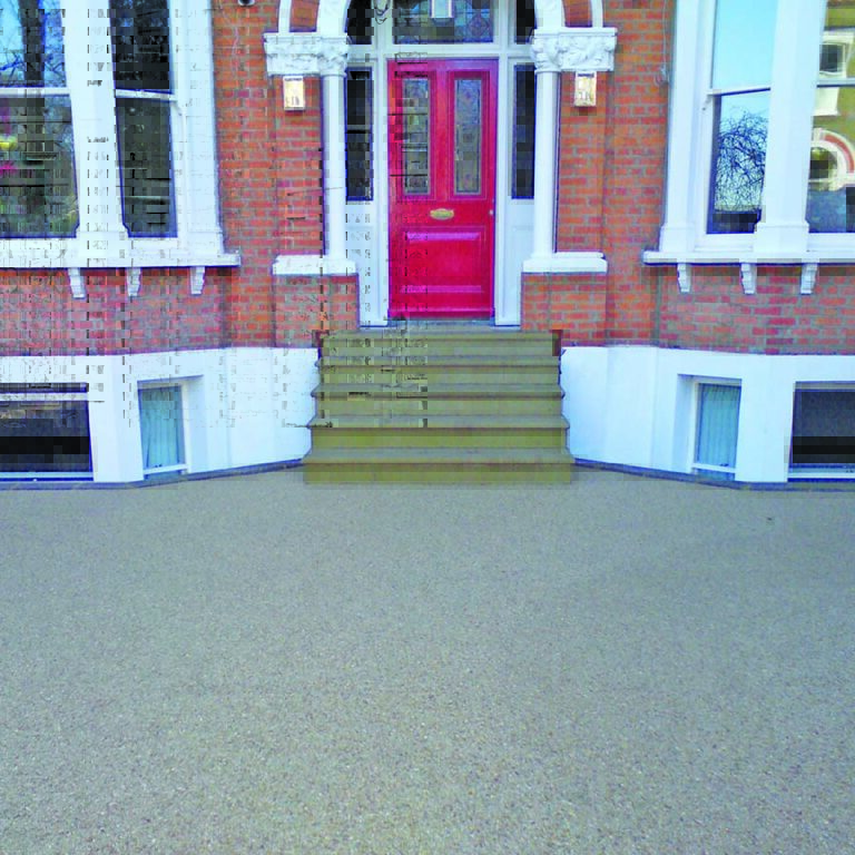 Pebble Resin Floor - Resin Bonded Aggregate External Flooring